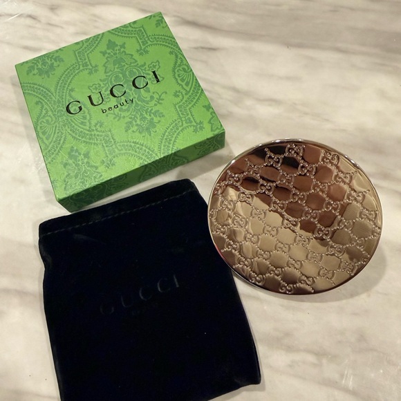 Gucci | Accessories | Gucci Beauty Compact Silver Mirror With Box And ...